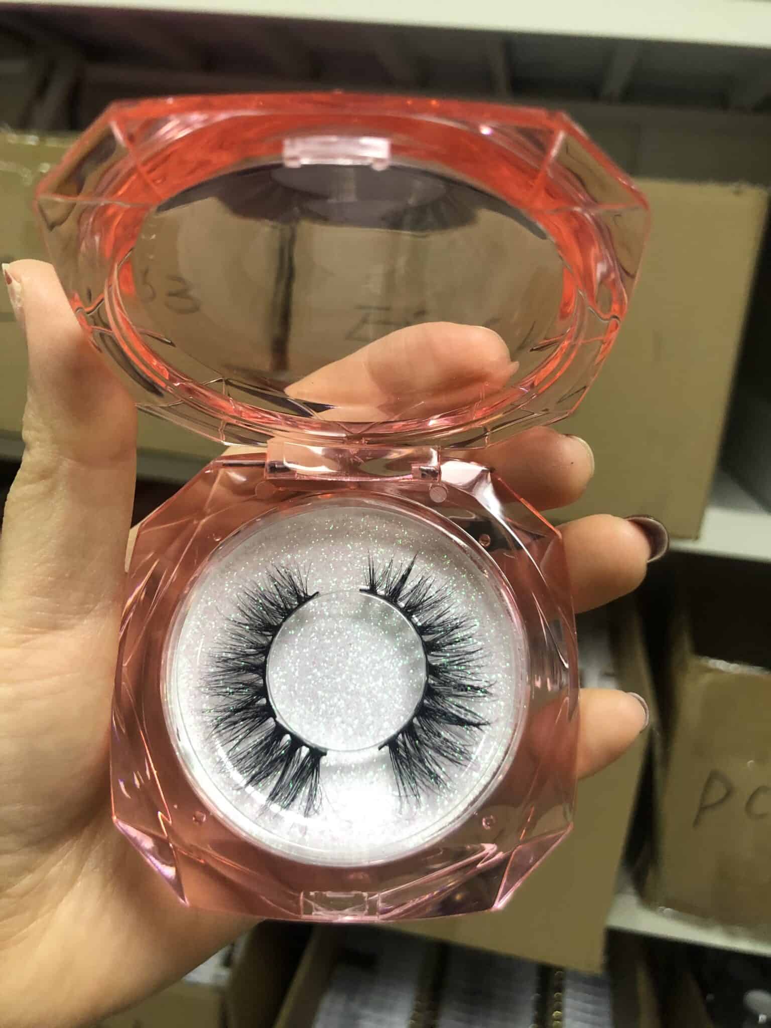 Custom Acrylic Eyelash Cases Lash Boxes