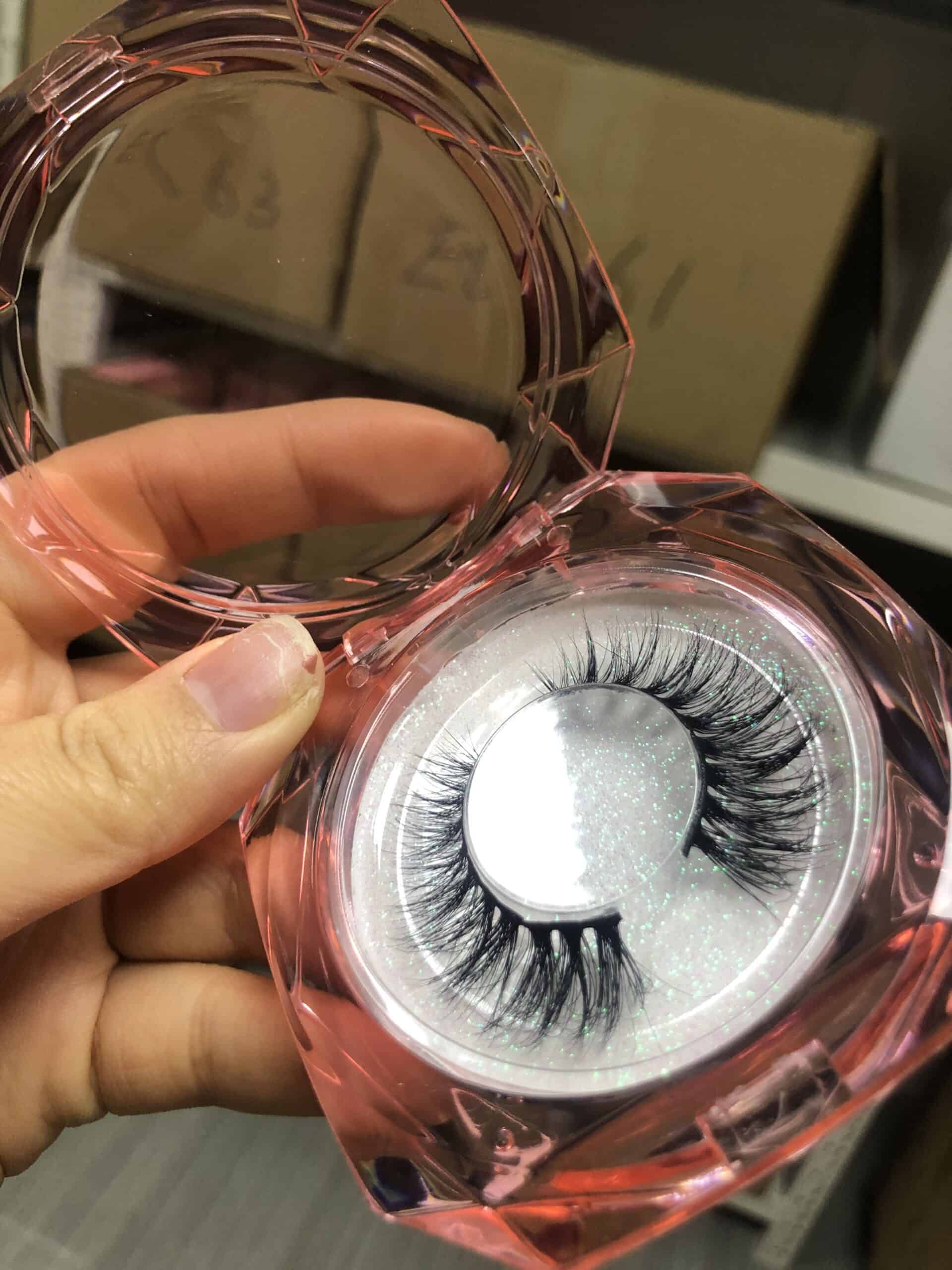 Custom Acrylic Eyelash Cases Lash Boxes